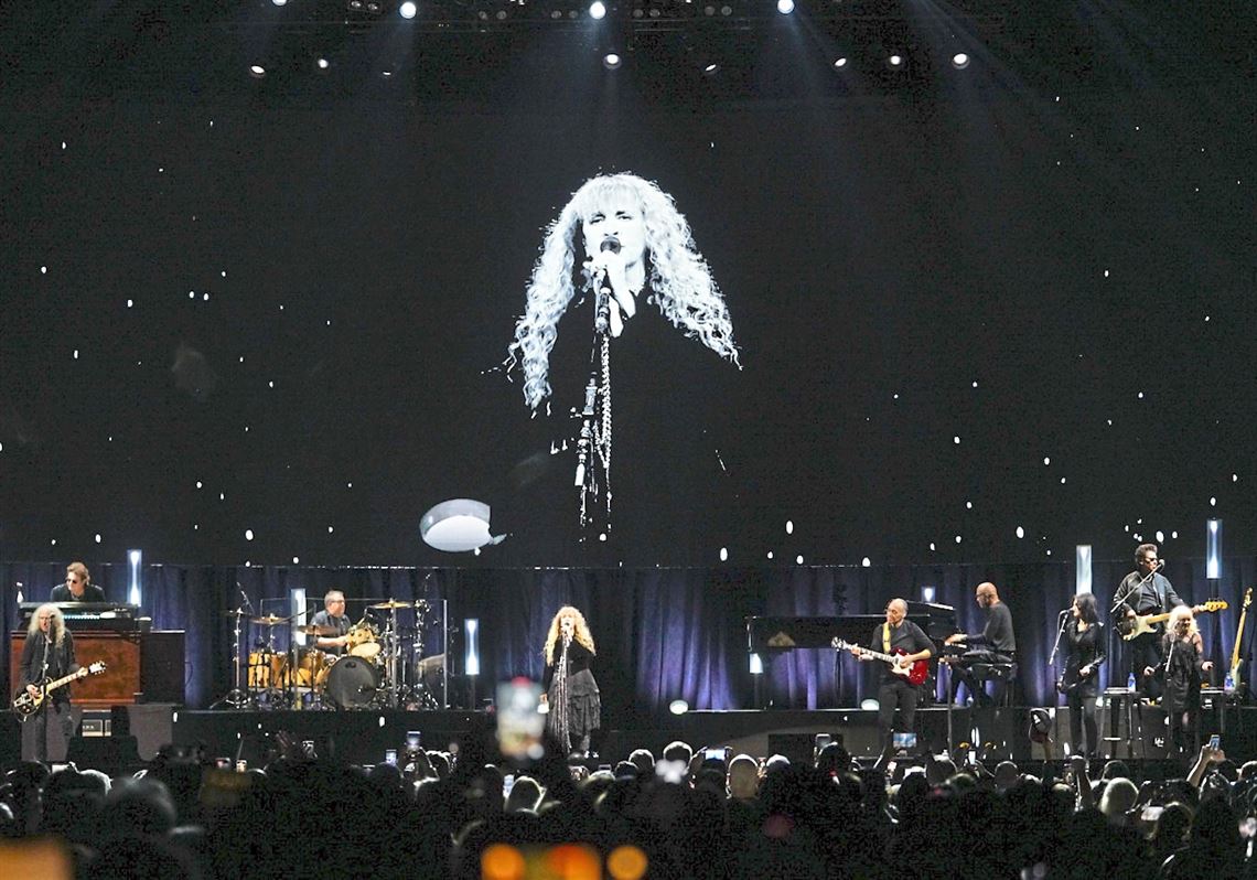 REVIEW: The ageless Stevie Nicks bewitches crowd at PPG Paints Arena ...